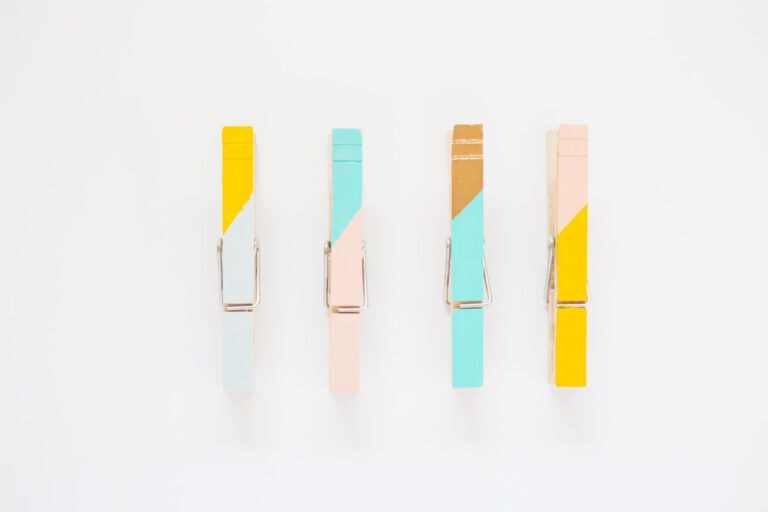 DIY Colorblock Clothespin Clips » Lovely Indeed