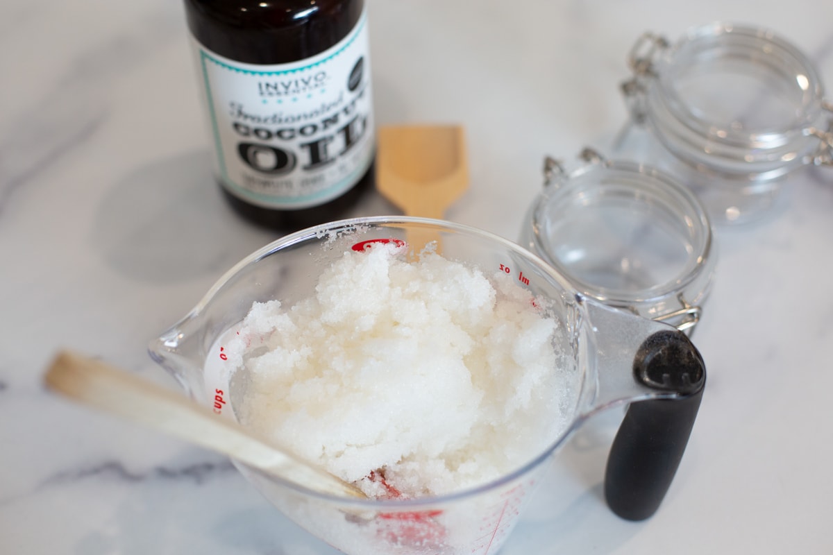 Make a DIY Body Scrub with Custom Labels » Lovely Indeed